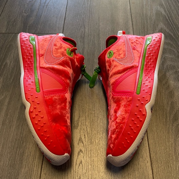 Nike | Shoes | Rare Nike Pg 4 Christmas Mens Crmsn White Green Apple ...